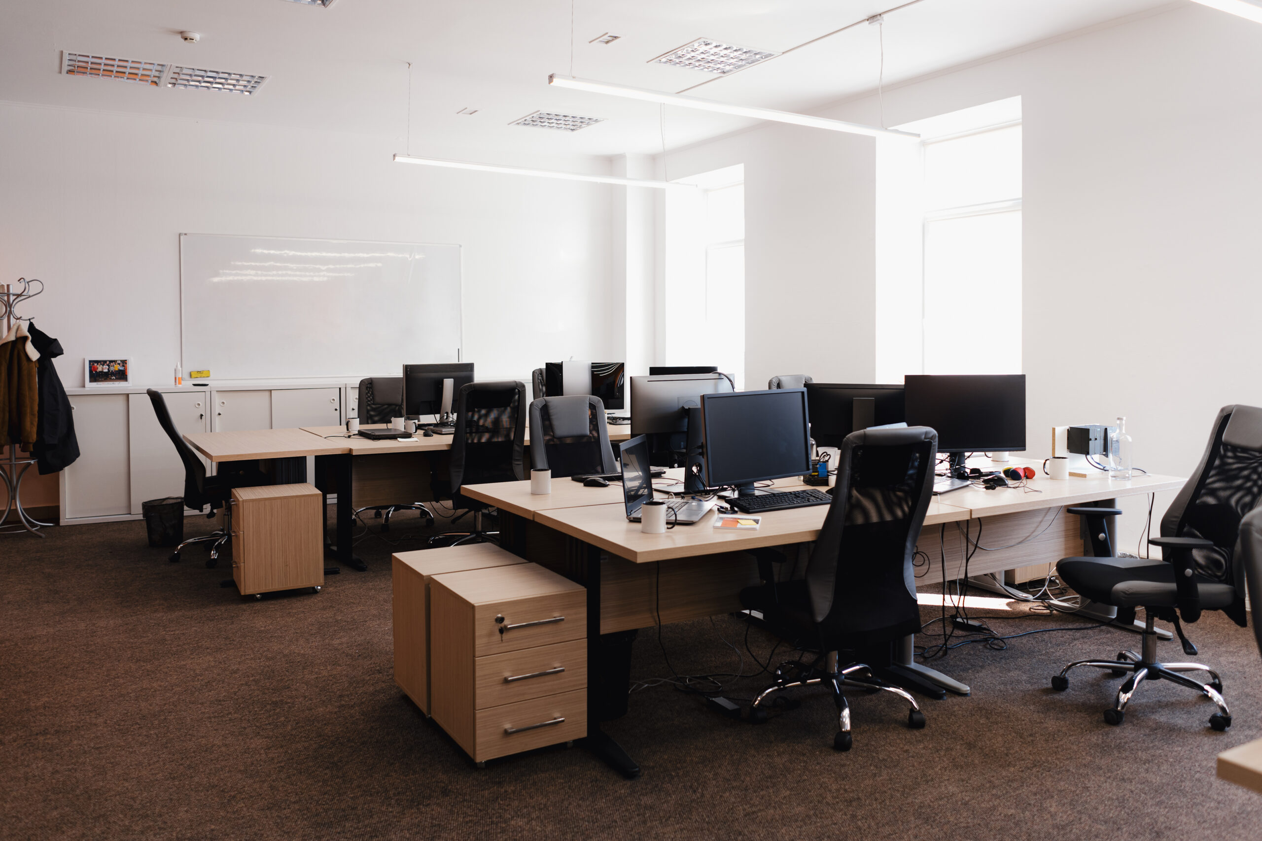 Cubicles vs. Open Offices: 5 Reasons to Keep Them in Your Office